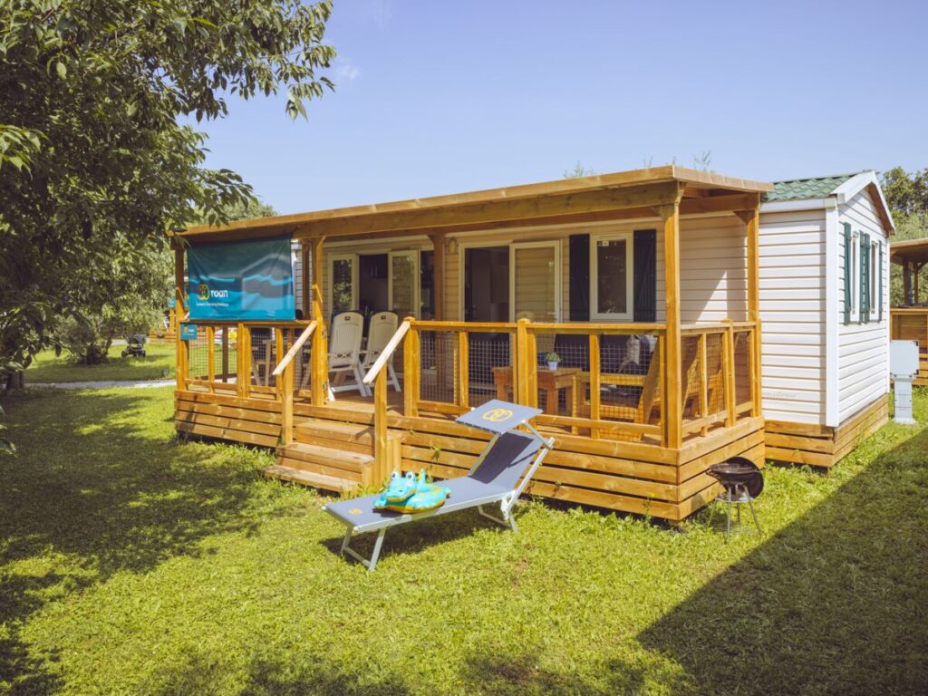 Camping Bijela Uvala | Plattegrond & Kaart | Website